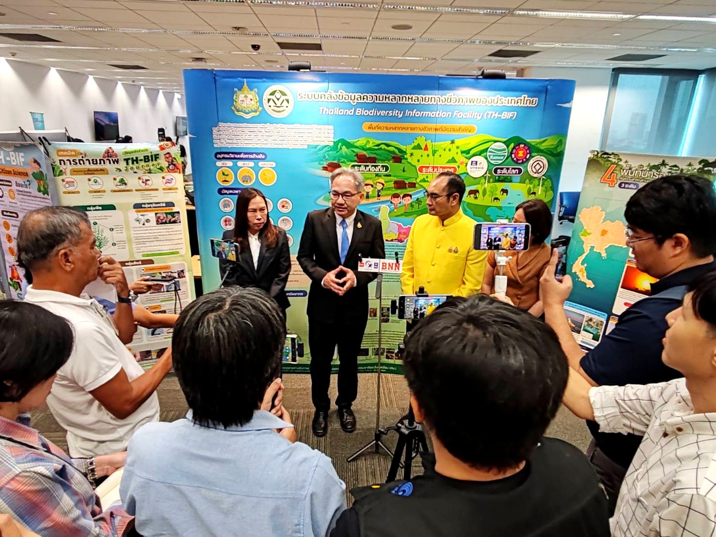 สผ.-สวทช. ร่วมลงนาม MOU พัฒนาฐานข้อมูลกลางด้านความหลากหลายทางชีวภาพของประเทศไทย – BIOTEC